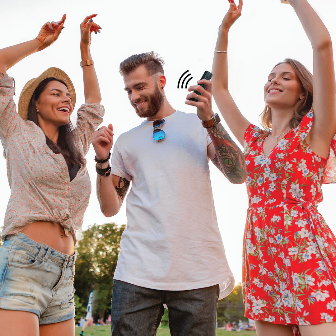 Portable AM/FM Radio – EMERSONAUDIO