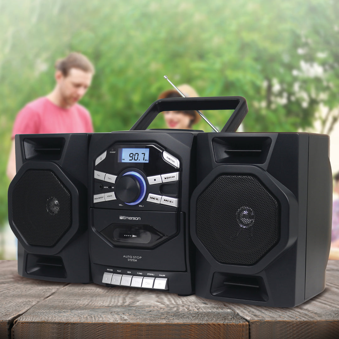Portable CD & Cassette Stereo Boombox with AM/FM Radio – EMERSONAUDIO
